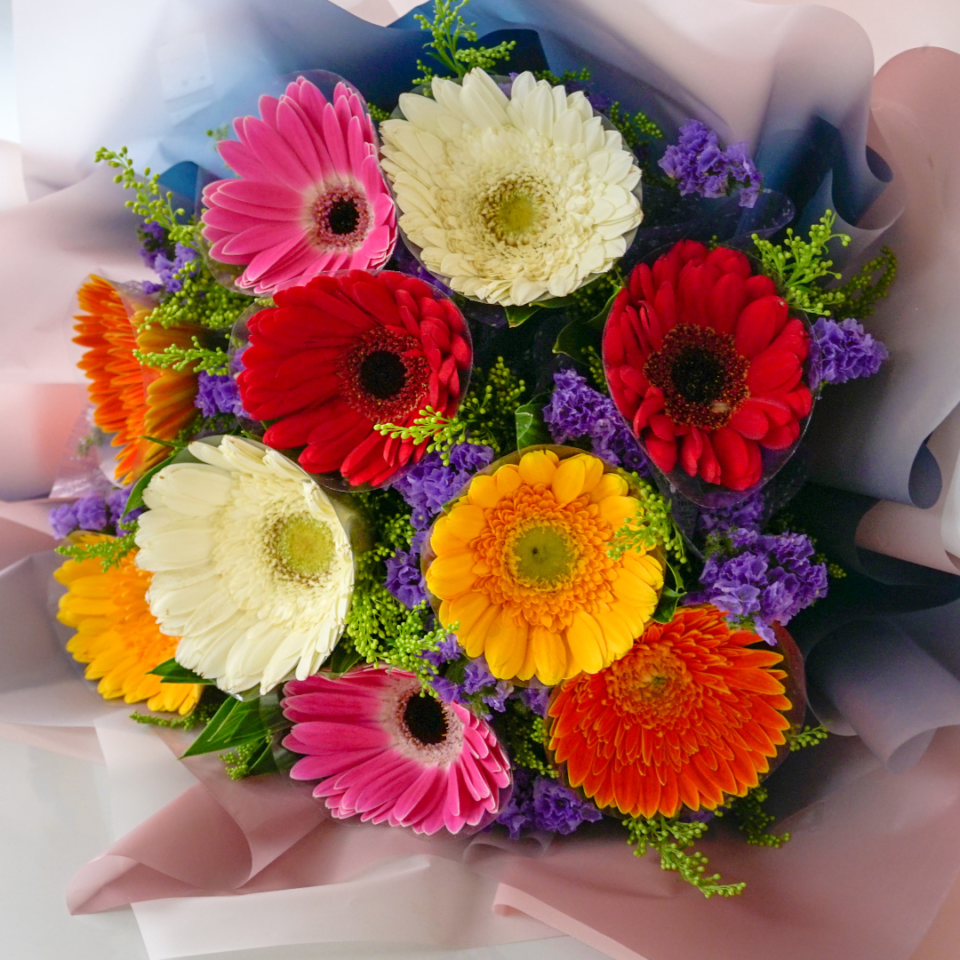 Flowers That Symbolize Friendship on International Friendship Day