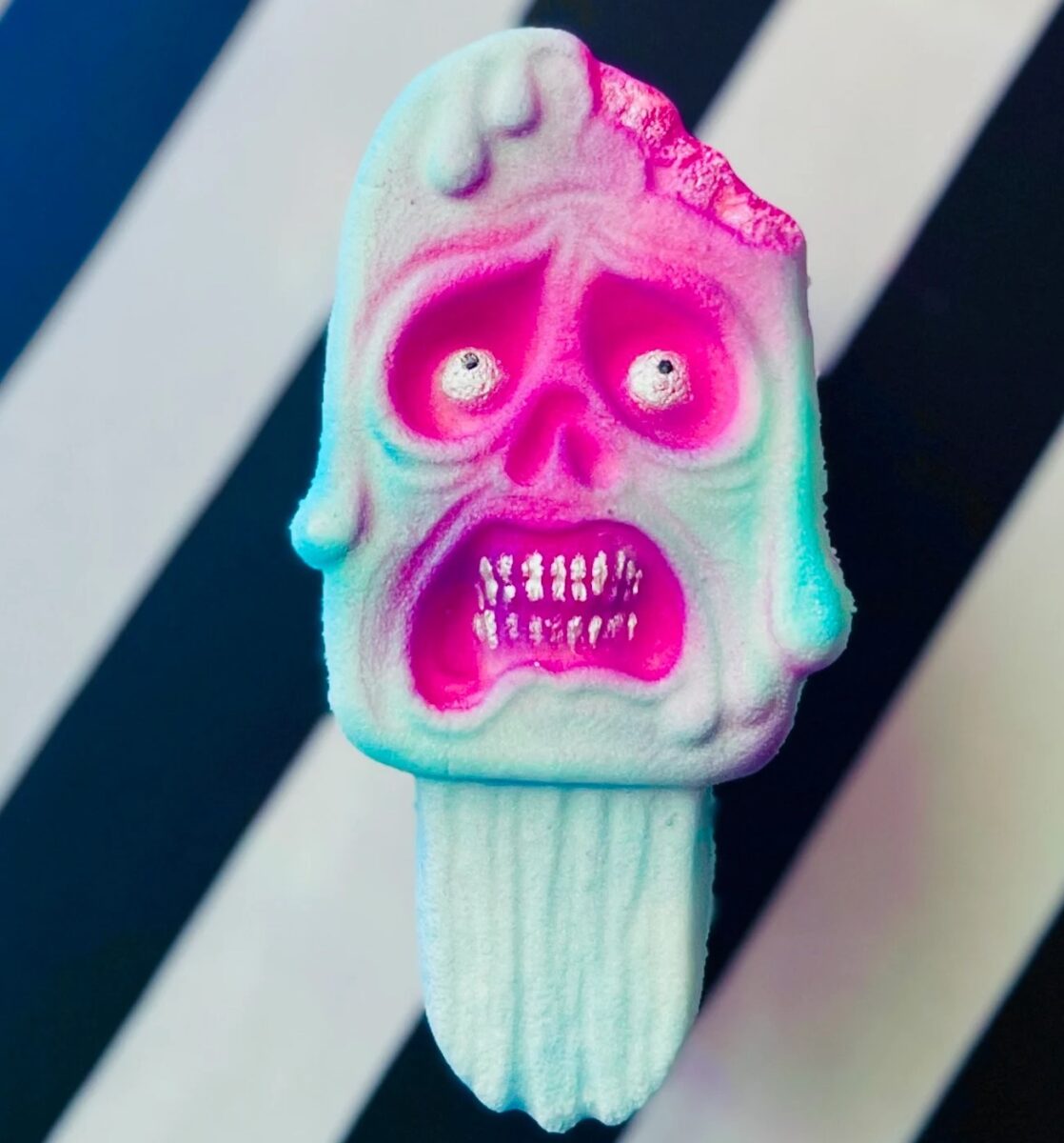 19 Spooky Halloween Bath Bomb Ideas